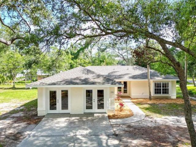 1725 14th St, Orange City, FL 32763