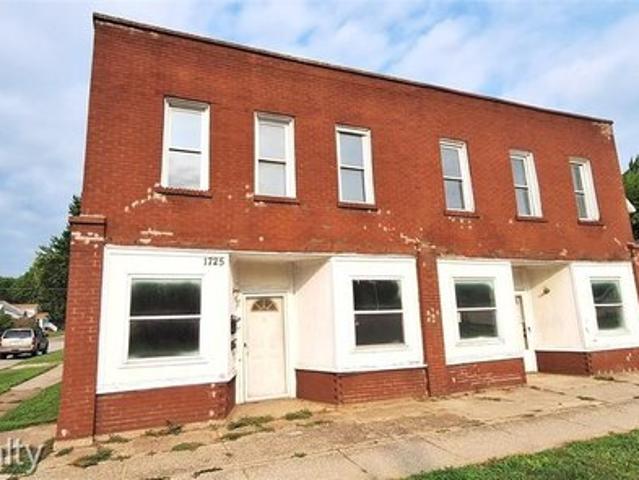 1725 10th St, Port Huron, MI 48060