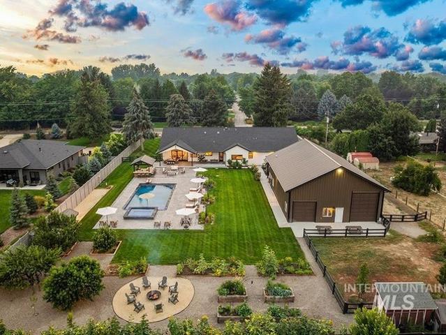 1726 N Ballantyne Ln, Eagle, ID 83616