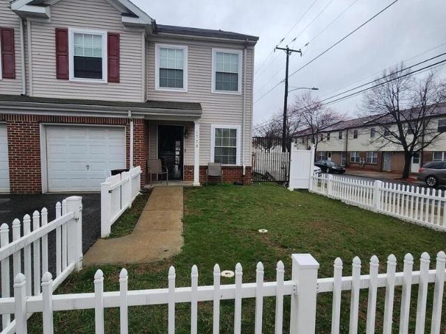 1726 n uber street, philadelphia, pa 19121