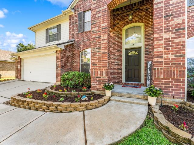 1726 Summergate Drive
