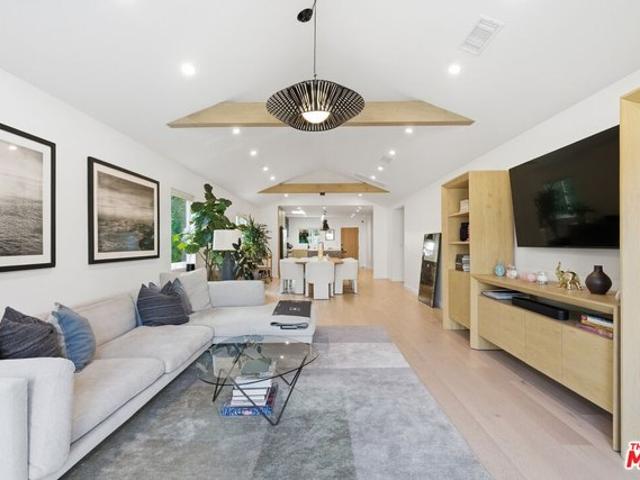 1726 S Stanley Ave, Los Angeles, CA 90019