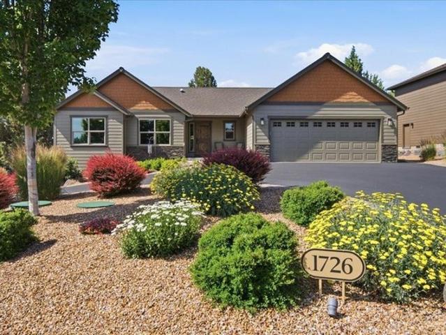 1726 Turnstone Rd, Redmond, OR 97756