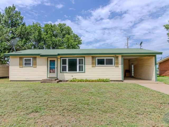 1726 Wanda Dr, Vernon, TX 76384