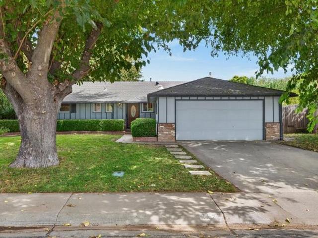 1727 Archer Dr, Woodland, CA 95695