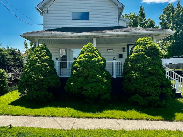 1727 Bulwer Street