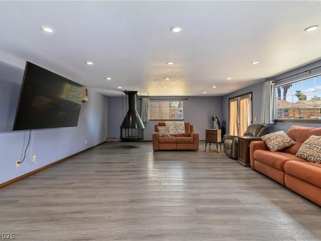1727 Cherokee Ln, Las Vegas, NV 89169 | MLS #2801