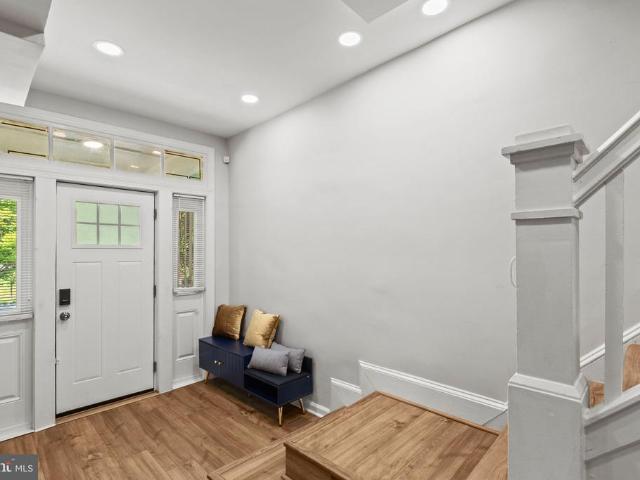 1727 E 33Rd Street