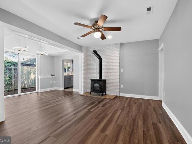 1727 Forestville Rd, Edgewater, MD 21037