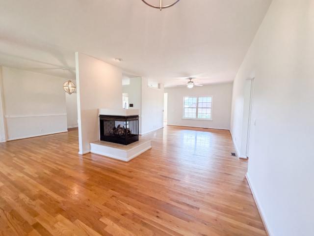 1727 Joben Dr