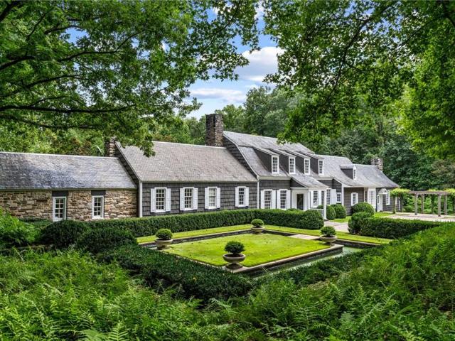 1727 W Paces Ferry Road NW