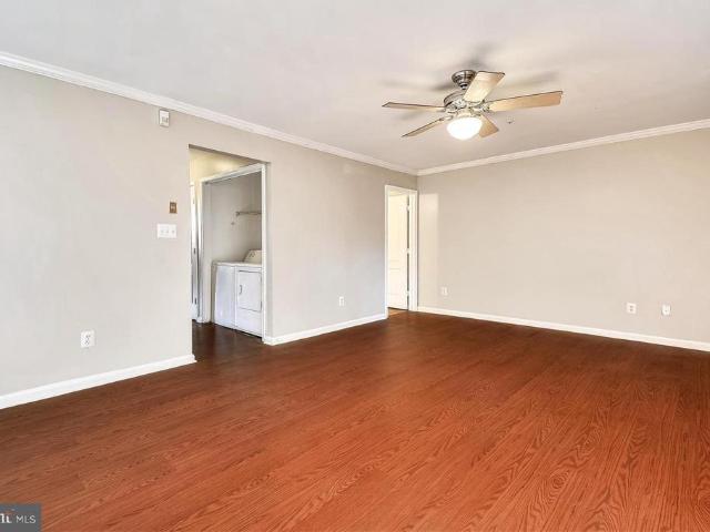 1727 Wood Carriage Way # 105