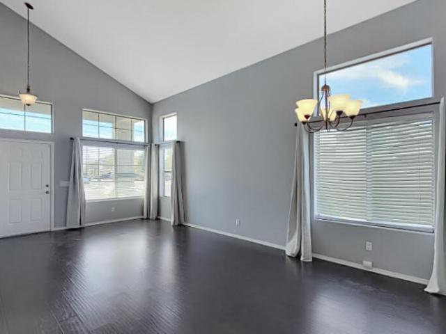 17282 W Elm Street