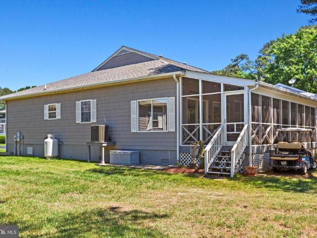 17282 Crab Pot Lane
