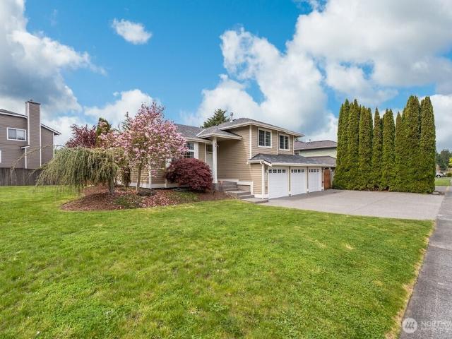 1728 Amber Boulevard