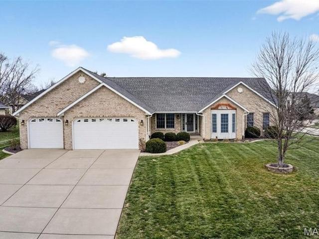 1728 Clover Rdg, Columbia, IL 62236