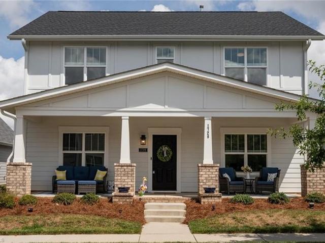 1728 Eastover Dr, Kernersville, NC 27284