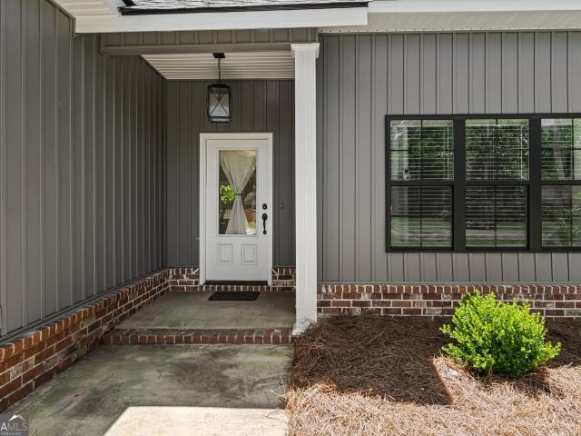 1728 Greenwood Circle