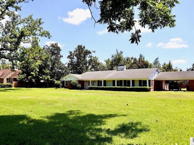 1728 Lake St, Lake Providence, LA 71254