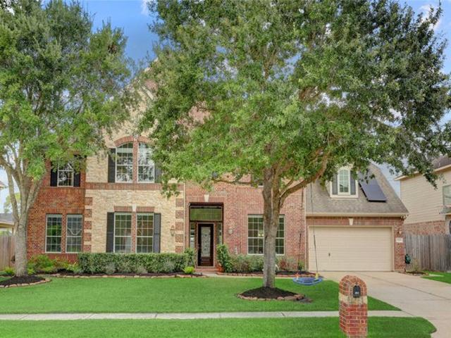 1728 Pampas Trail Dr, Friendswood, TX 77546