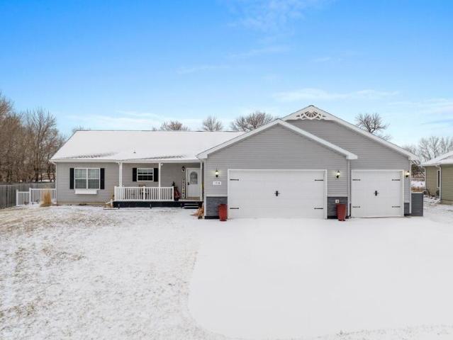 1728 Rivers Edge, Minot, ND 58701