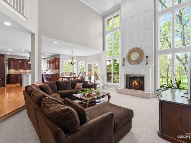 1728 Robert Lane
