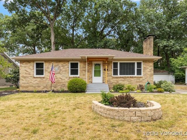 1728 Royal Oak St SW, Wyoming, MI 49519
