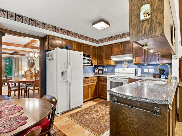 1728 Sunnyside Ct