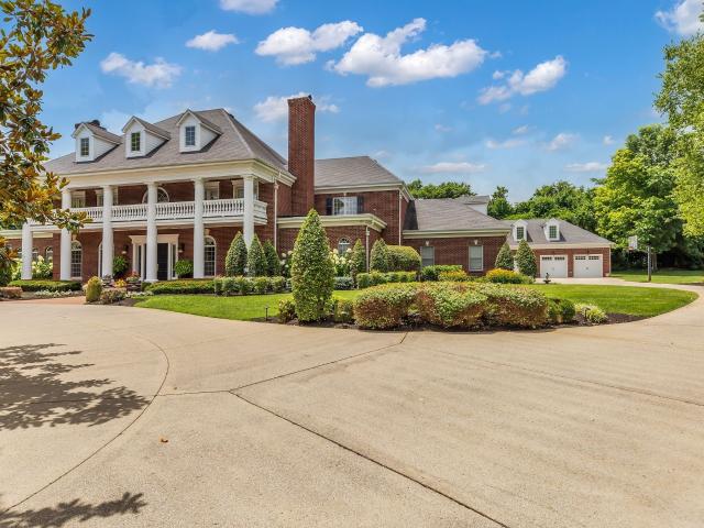 1728 Shagbark Trl