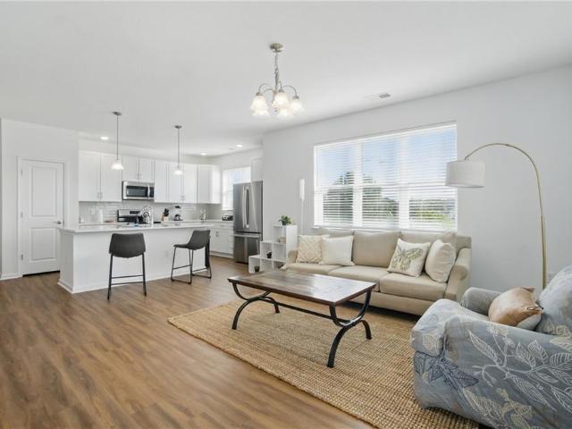 1728 Vankar DR # 307