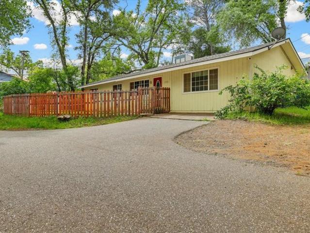 17292 Penn Valley Dr, Penn Valley, CA 95946
