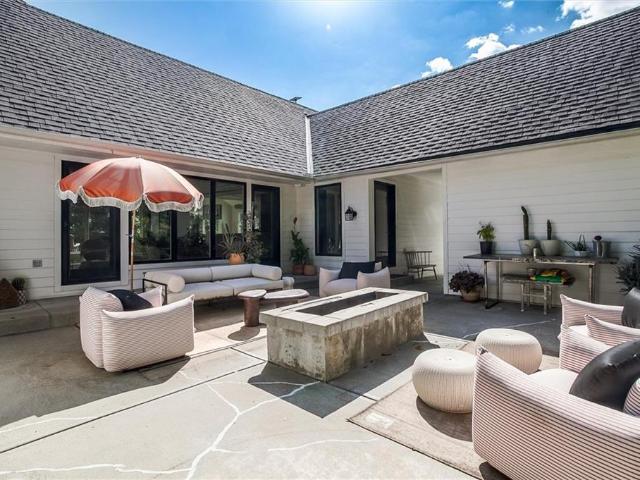 17296 Chase Lane