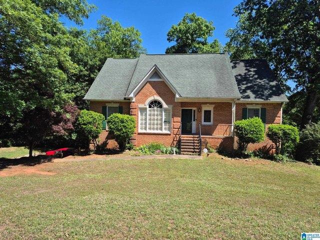 1729 Monteagle Dr, Hoover, AL 35244