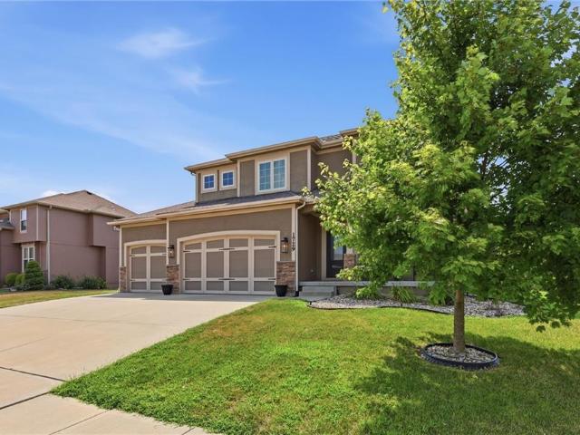 1729 Cambridge Circle