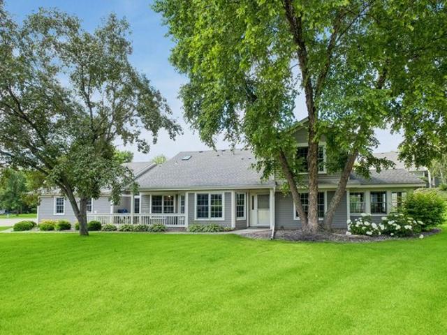 1729 Donegal Dr, Woodbury, MN 55125