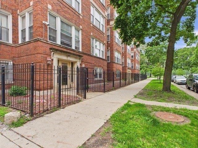 1729 E 67th St Unit 2E, Chicago, IL 60649