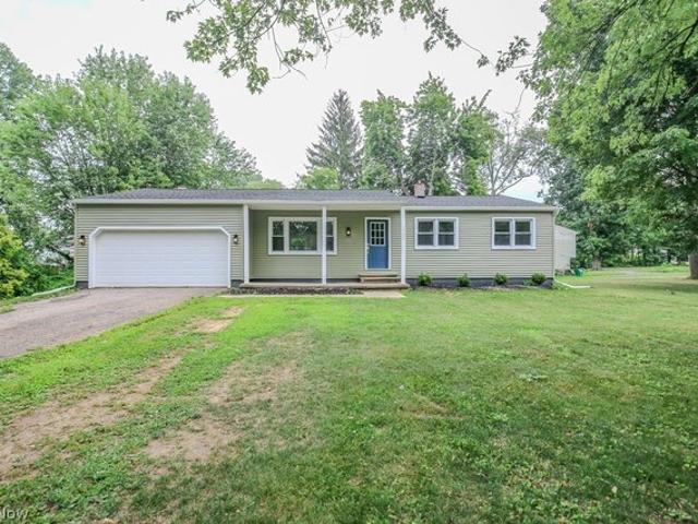 1729 Falkirk Rd, Madison, OH 44057