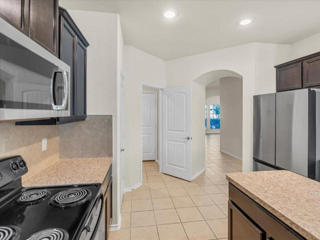 1729 Park Trails Boulevard