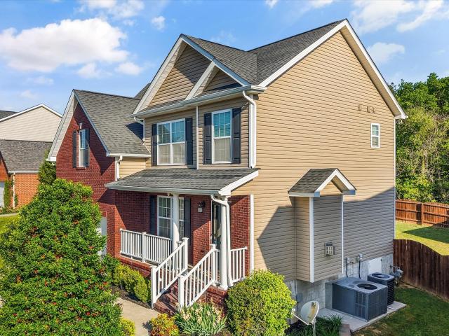 1729 Point Wood Dr, Knoxville, TN 37920 | MLS #1337
