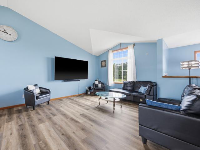 1729 Prairie View Lane NE