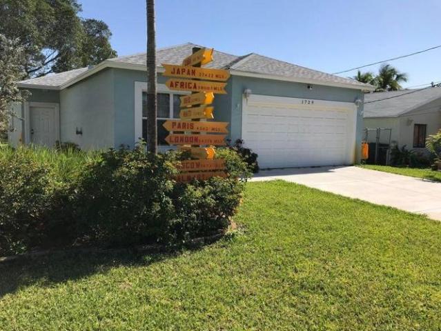 1729 11th Ave N, Lake Worth Beach, FL 33460