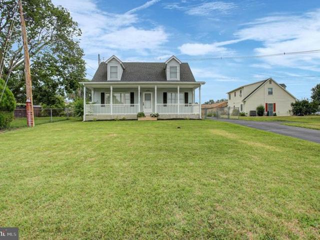 17203 Amber Dr, Hagerstown, MD 21740