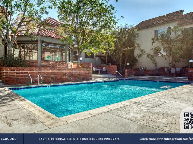 17200 Burbank Boulevard 1 Bedroom Apartment for Rent at 17200 Burbank Blvd #949, Los Angeles, CA 91316 Encino