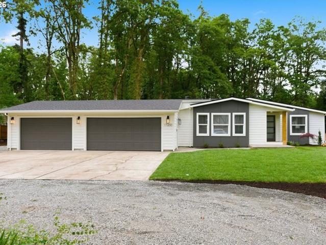17200 SE Jennings Crest Ln, Milwaukie, OR 97267