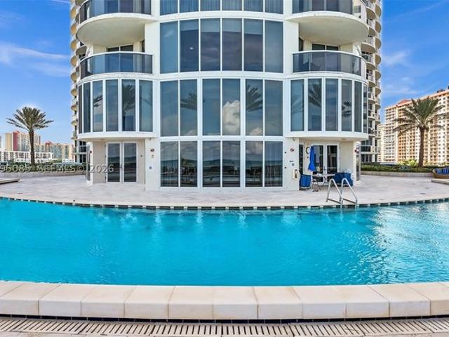 17201 Collins Ave Apt 2804, Sunny Isles Beach, FL 33160
