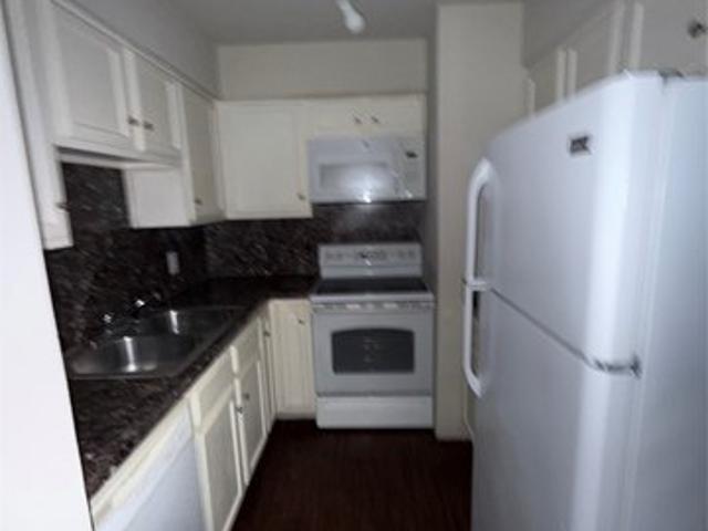 17202 Imperial Valley Dr Apt 1, Houston, TX 77060