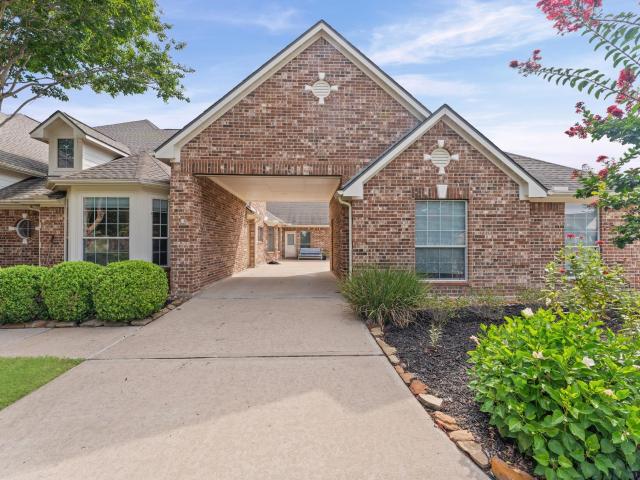 17202 Ledgefield