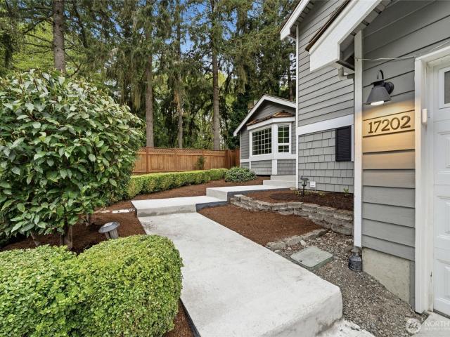 17202 NE 134th Pl, Redmond, WA 98052 | MLS #2515 | Compass