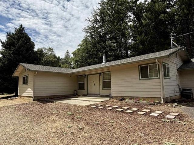 17202 Suez Canal Dr, Sonora, CA 95370