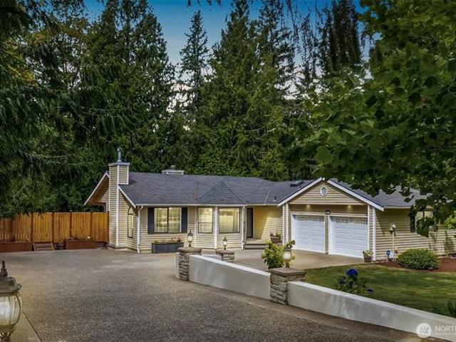 17206 SE 238th St, Kent, WA 98042